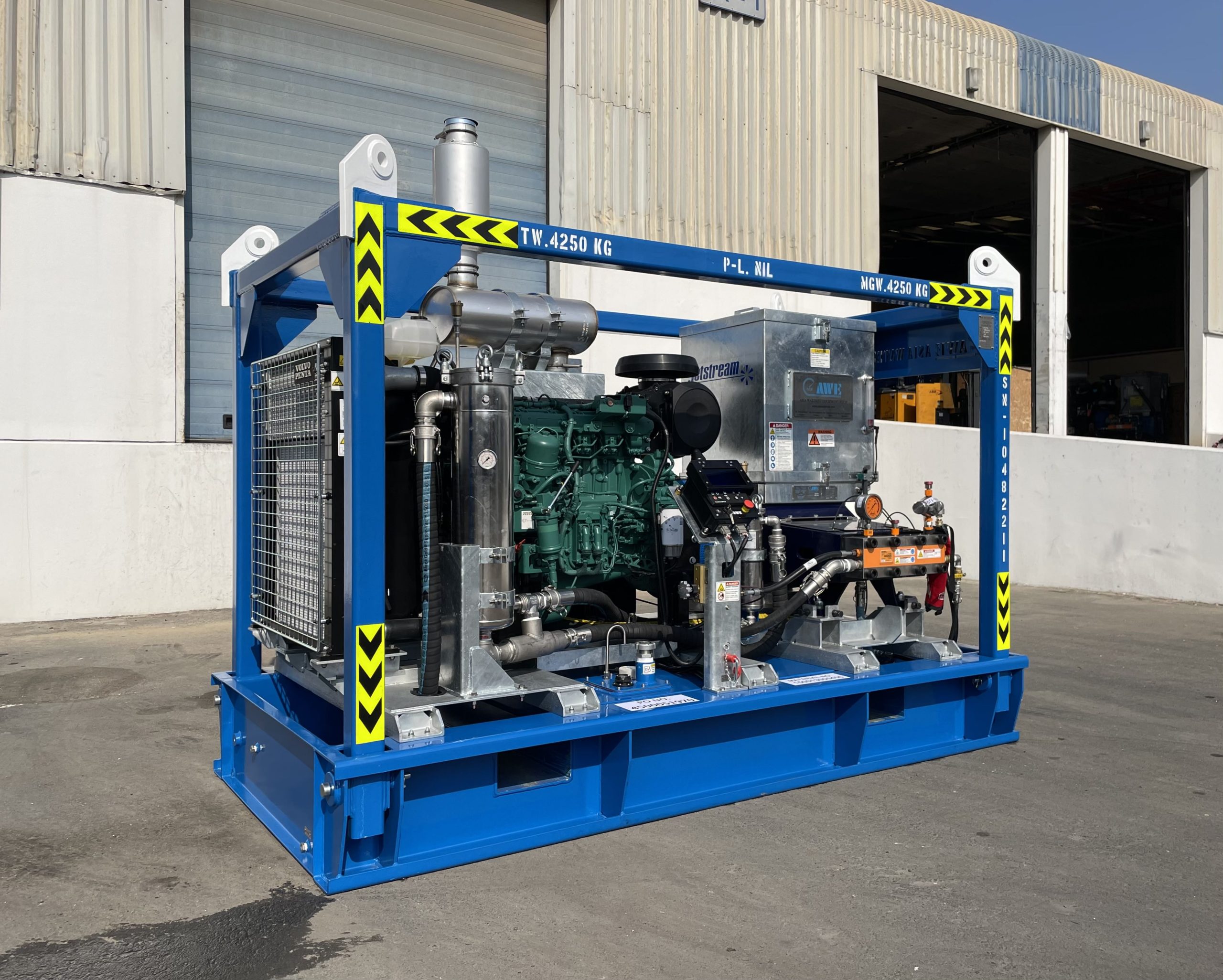 UHP Pump Load Out - Oil & Gas Producer | Asia Waterjet Equipment